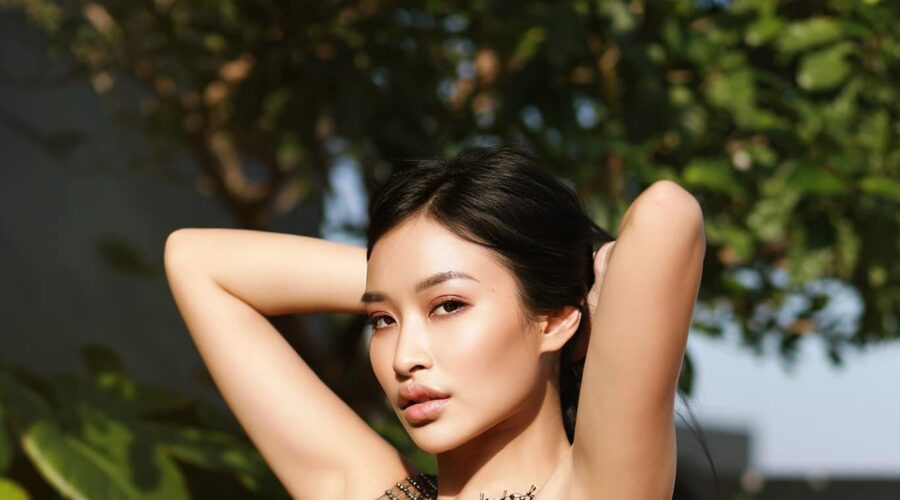 Sexy mode, Ju Jue, shares her gorgeous looks in green dress - Myanmar Models DB