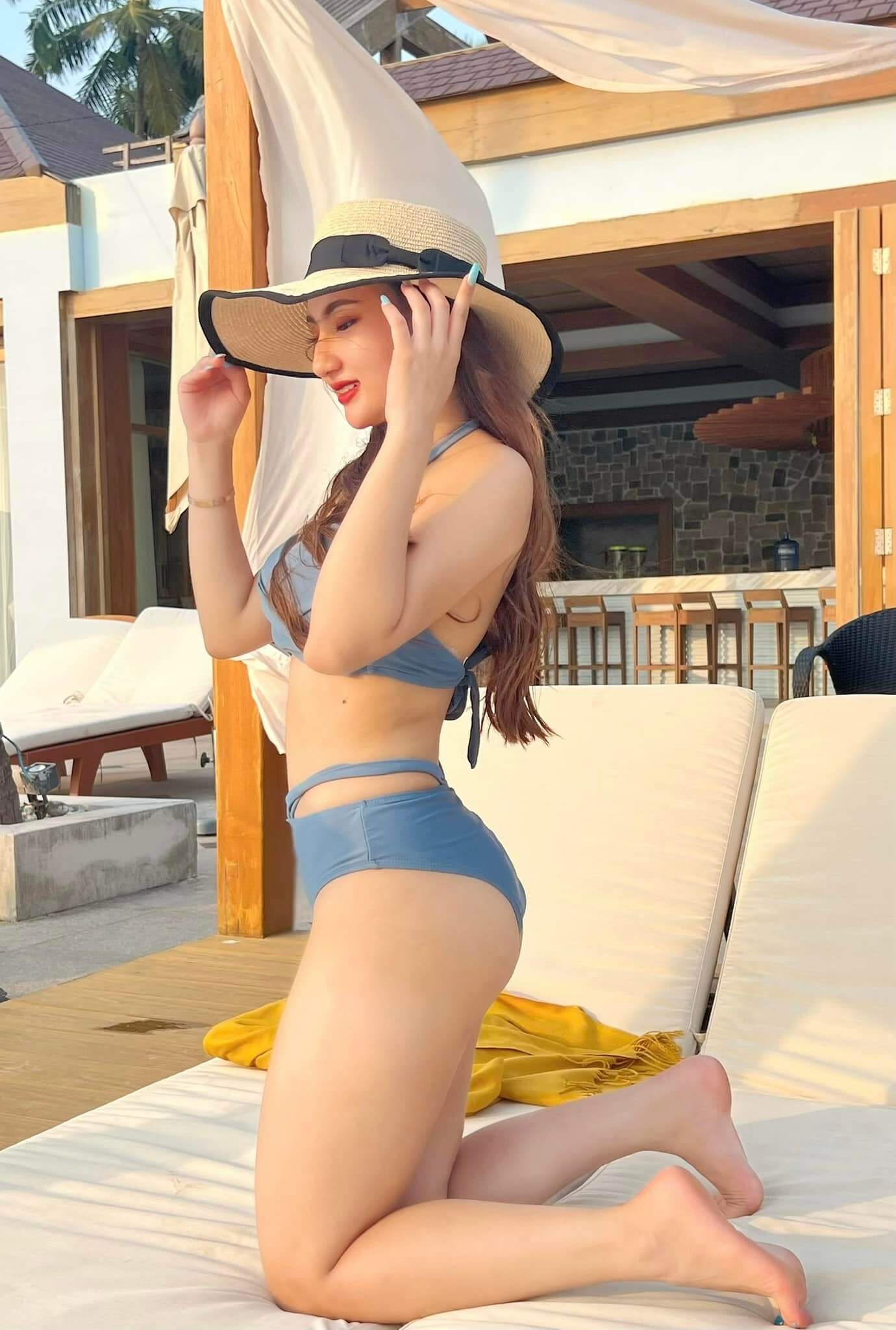 Sweet girl, Nan Kham Hsu San, on beach resort - Myanmar Models DB