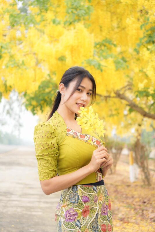 Golden Shower Flowers and Glamorous Traditional Dress: Khat Wai Moe's Captivating Photoshoot ...